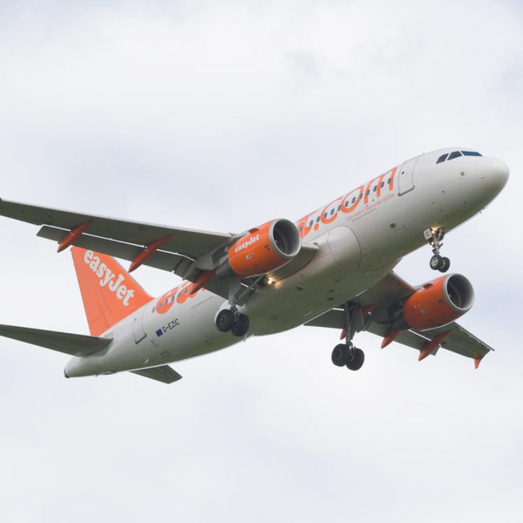Watch: EasyJet Engine Fixed With Duct Tape Moments Before Takeoff - The ...